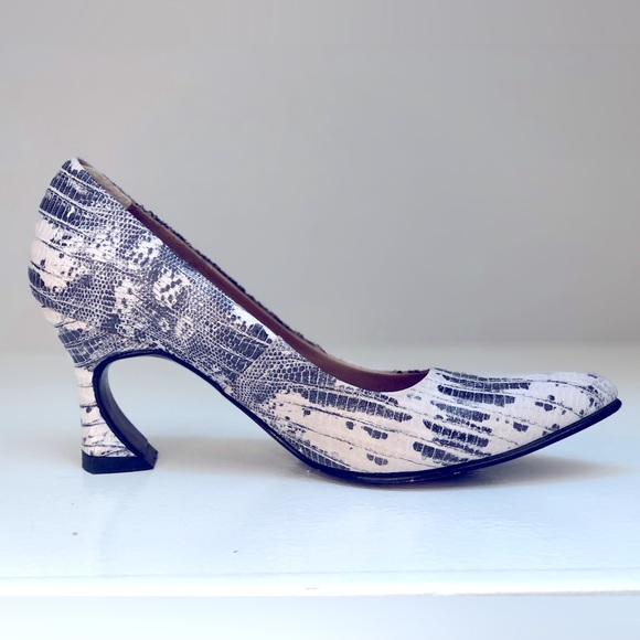 John Fluevog | Shoes | Fluevog Desmond Snakeskin Print Pumps Chunky ...
